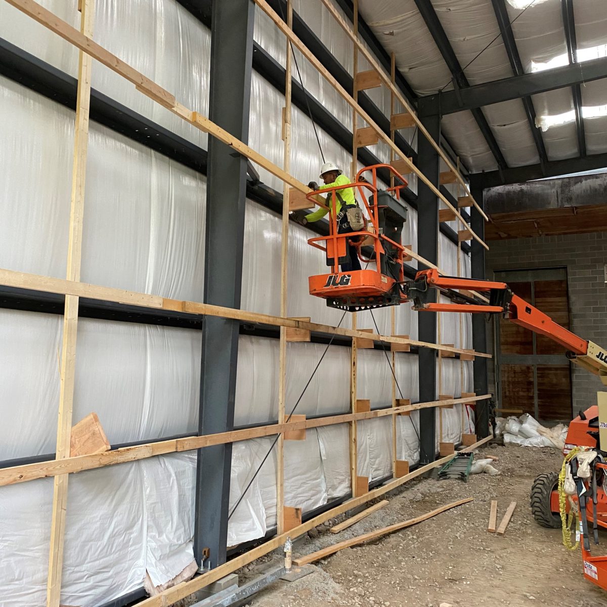 Giraffe Enclosure, Kansas City Zoo - MegaKC